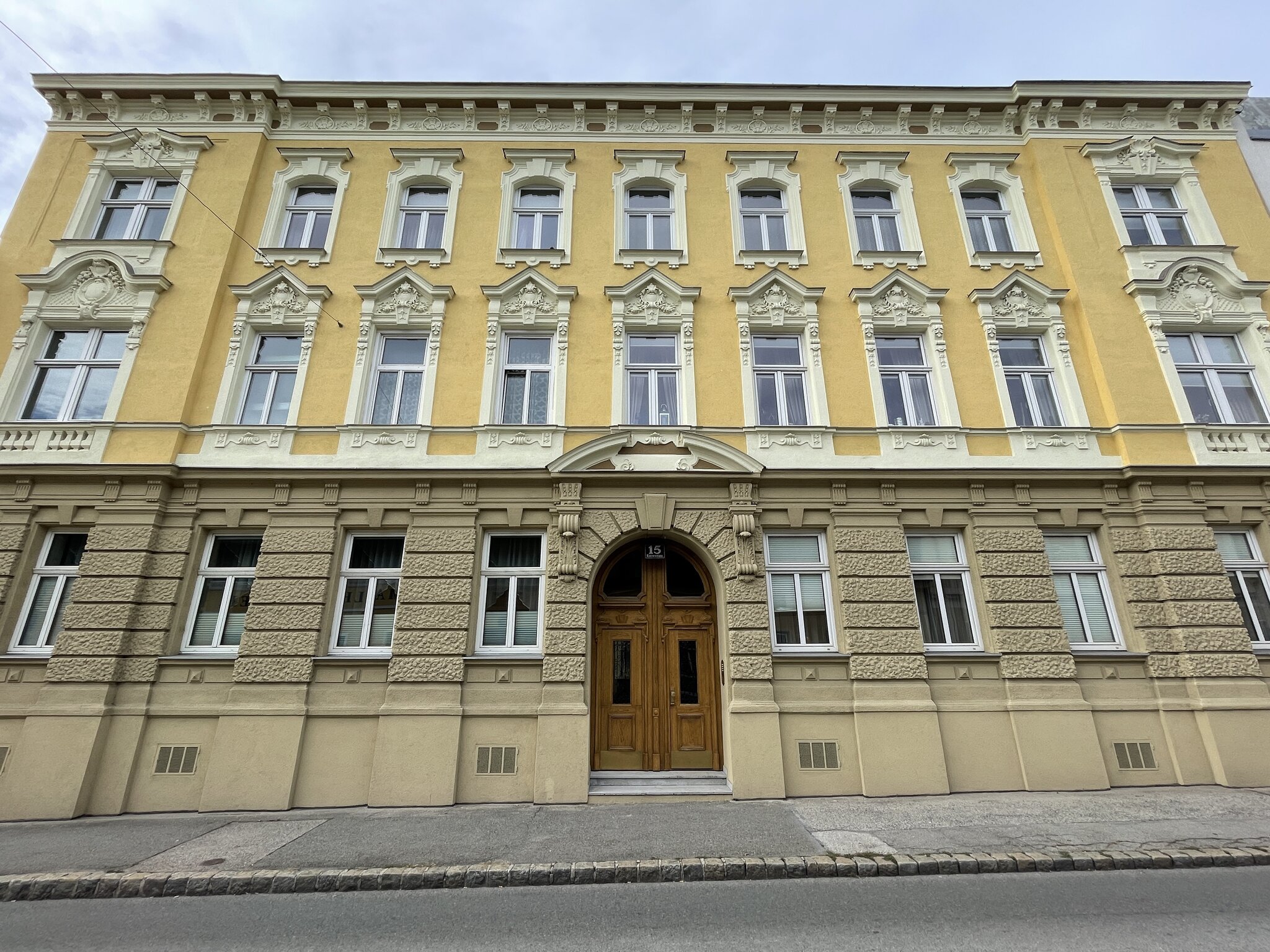 Wohnen wie ein Kaiser: Ein Penzinger schuf sich sein eigenes Schönbrunn ...