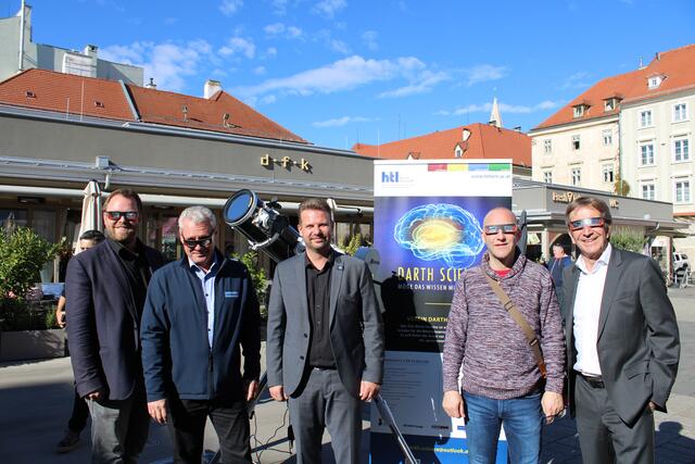 Astronomie-Höhepunkt am Hauptplatz: Partielle Sonnenfinsternis beim ...