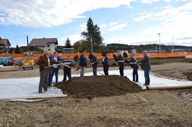 Spatenstich: Neuer Billa in Mundenham - Braunau