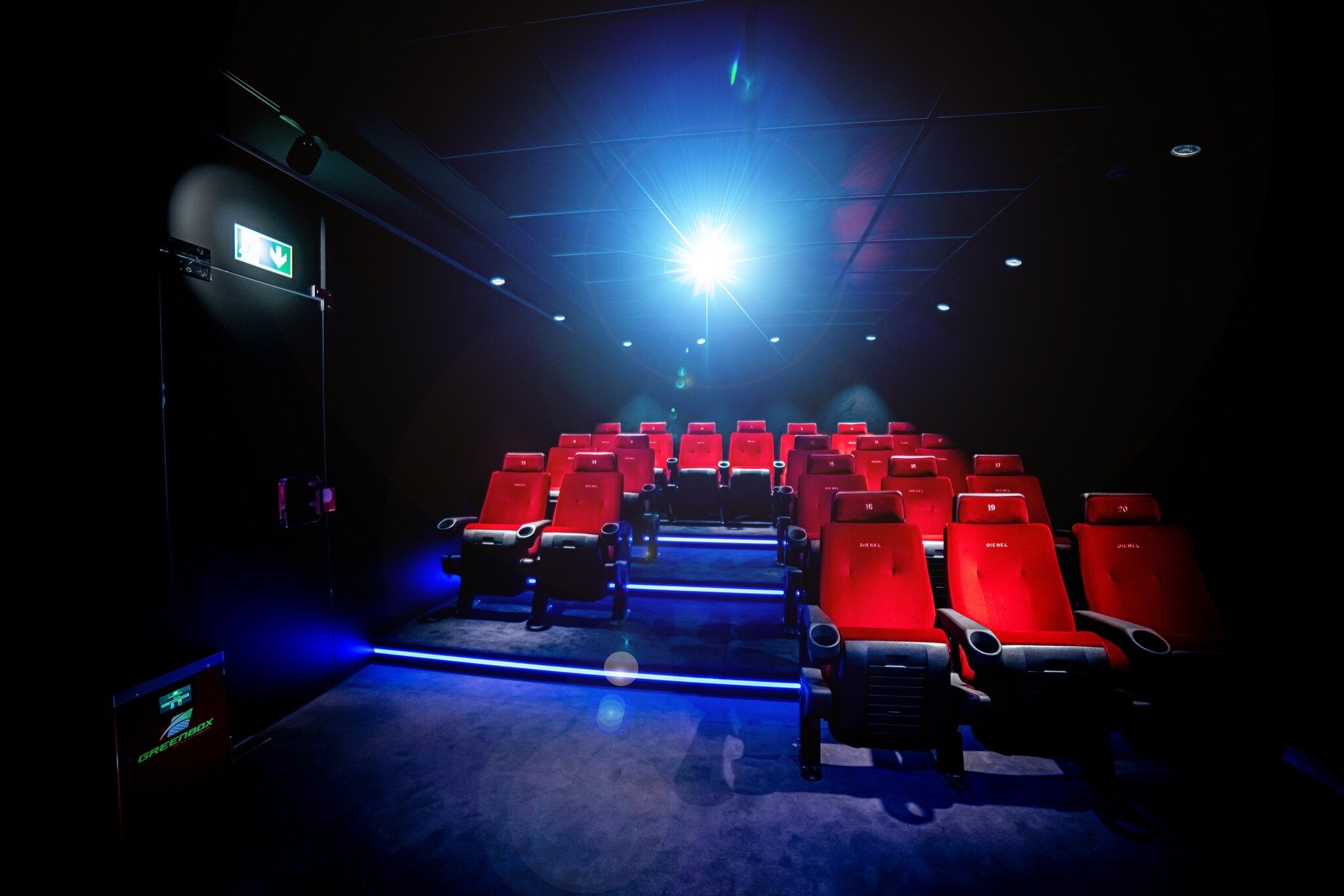 Die Kinofabrik: Cooles November- Programm im "kleinsten Kino ...