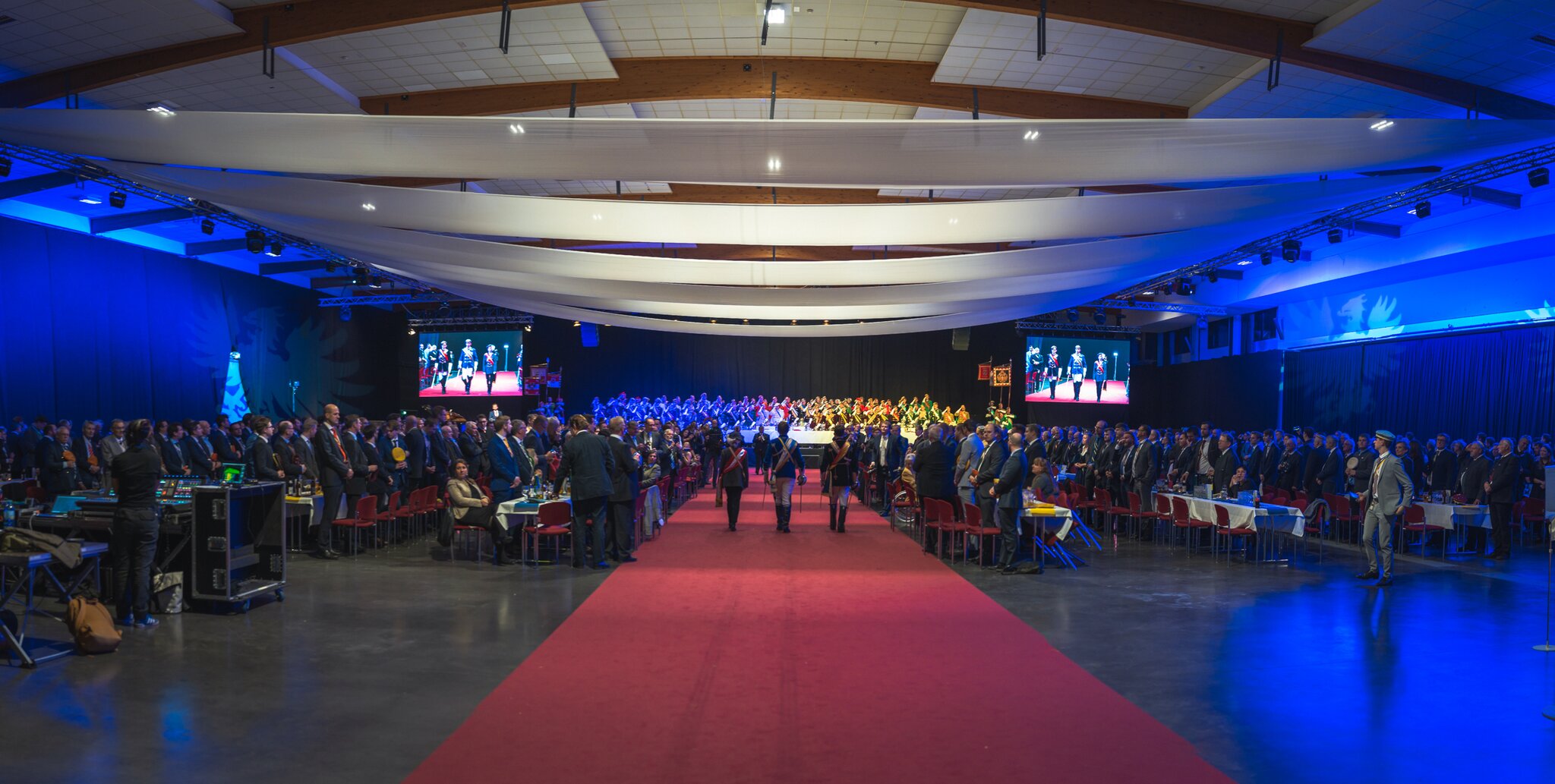 100 Jahre Niederösterreich: Couleurstudenten trafen sich in St. Pölten ...