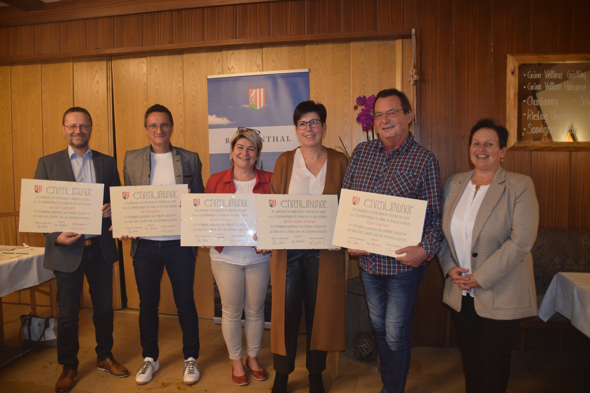 Auszeichnung: Ehrenurkunde für engagierte Reichenthaler Gemeindebürger ...