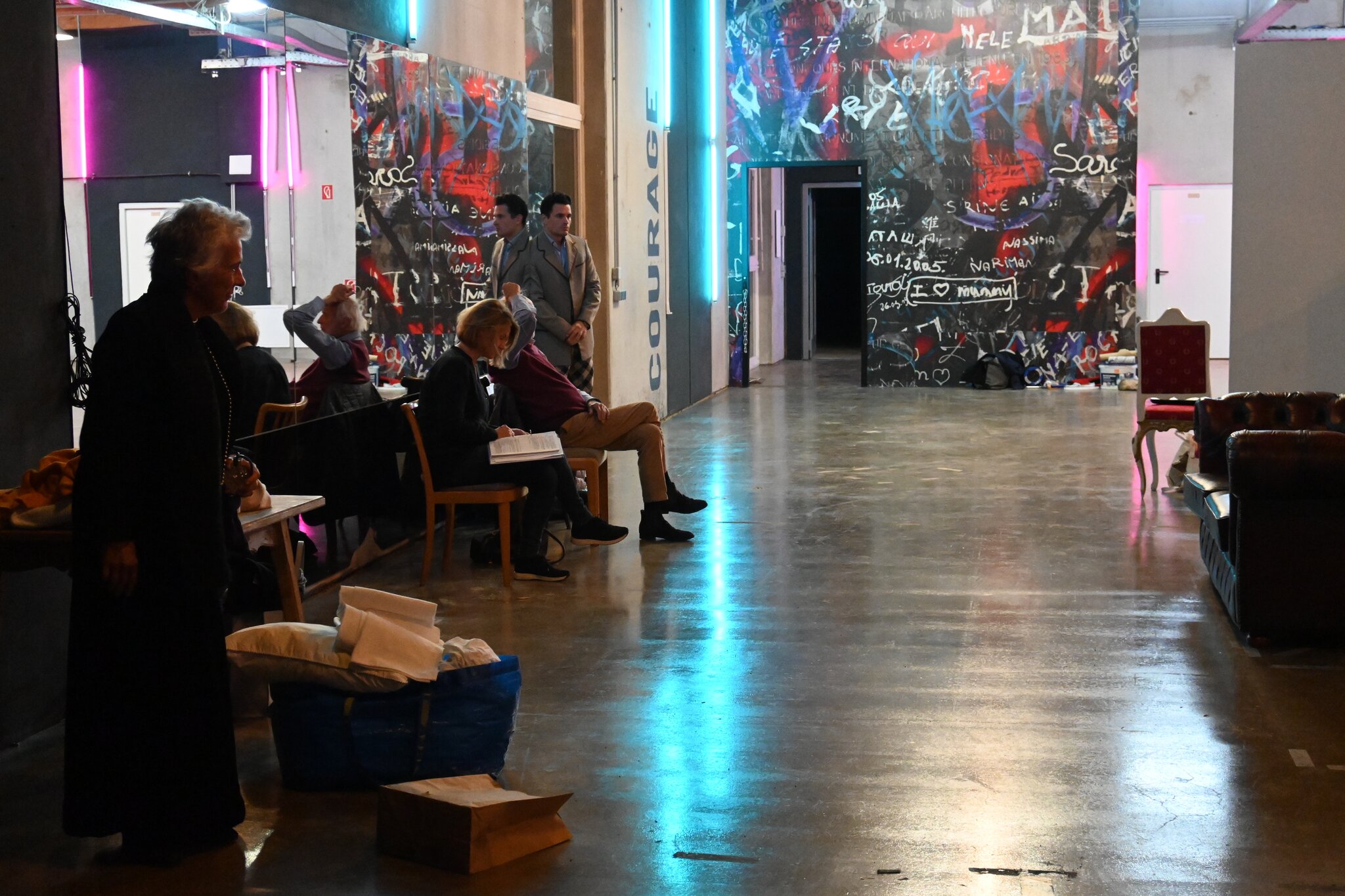 Round Table Charity Projekt: Charity Theaterstück: Wie man Hasen jagt ...