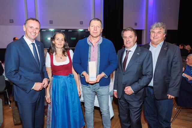 Auszeichnungen: Traditionsbetriebe sorgen für Stabilität - Mistelbach