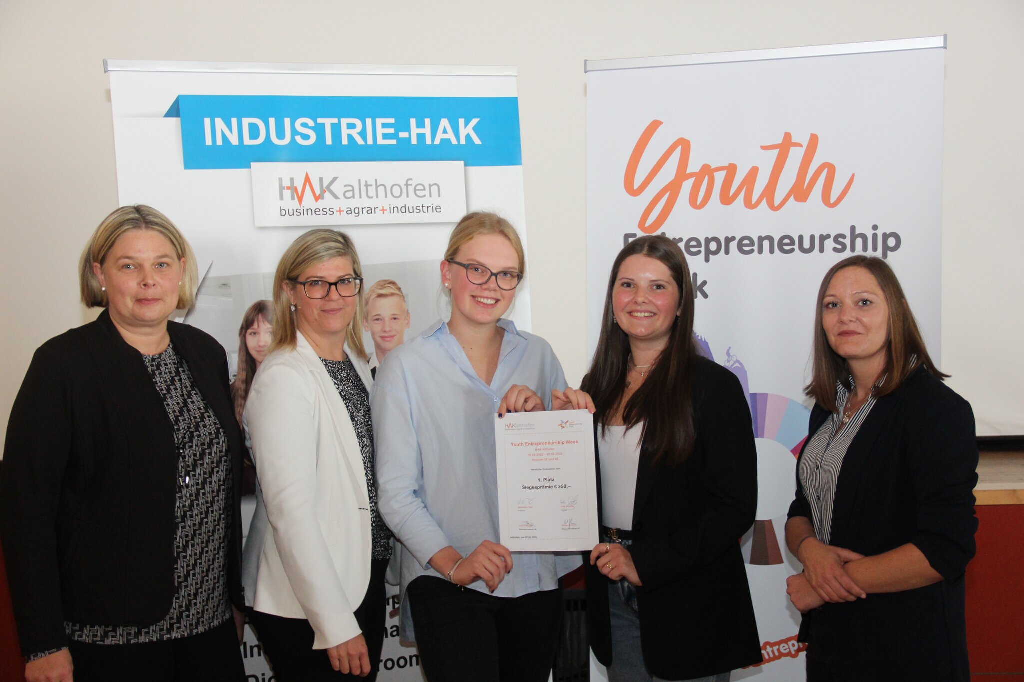 Unternehmergeist: Fundermax unterstützt HAK Schüler - St. Veit