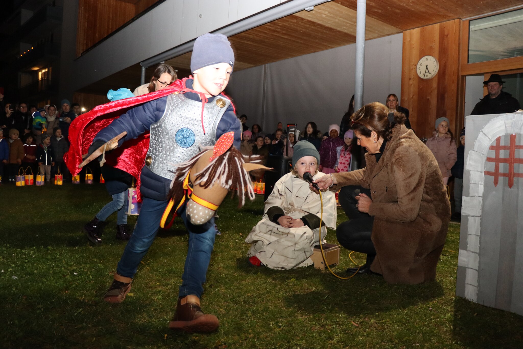 St. Martin: Hunderte Kinder feierten Laternenfest in Rum 2022 ...