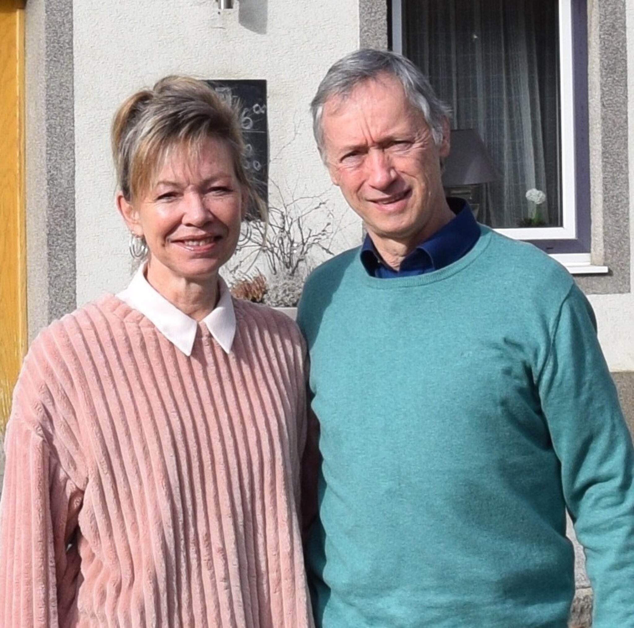 Weihnachtsschmuck und ein Schmid: Adventmarkt beim Kreuzwirt - Feldkirchen