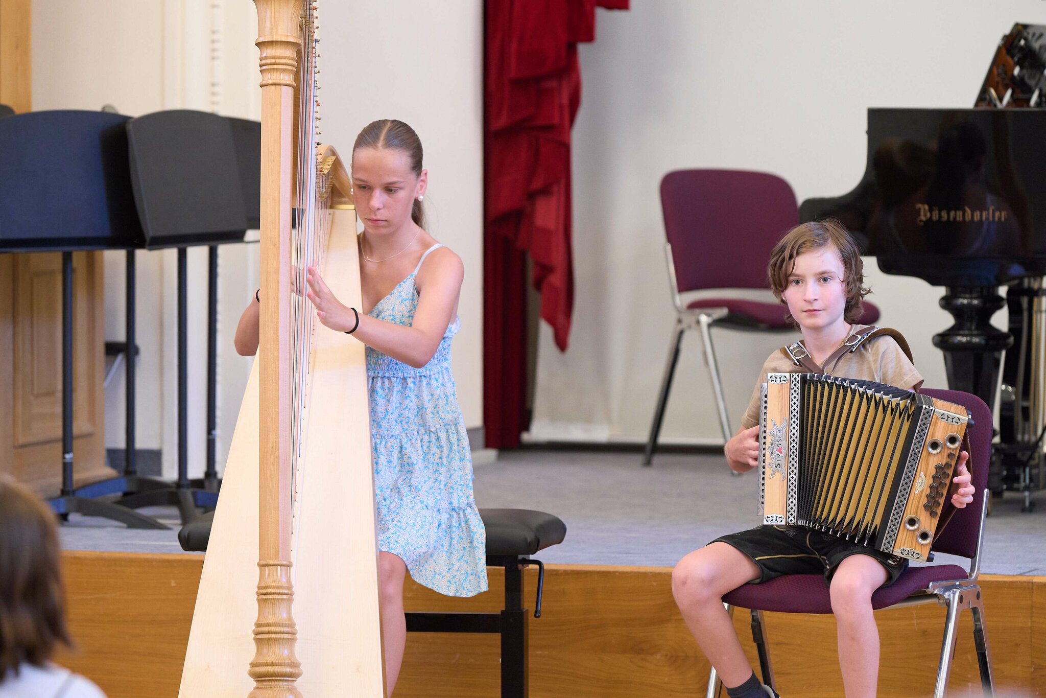 Musizierstunden im November: Städtische Musikschule lädt zum Zuhören ...