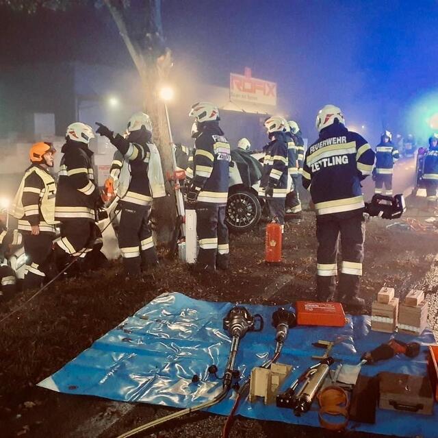 Im dichten Nebel: Schwerer Verkehrsunfall in Kalsdorf bei Graz - Graz ...