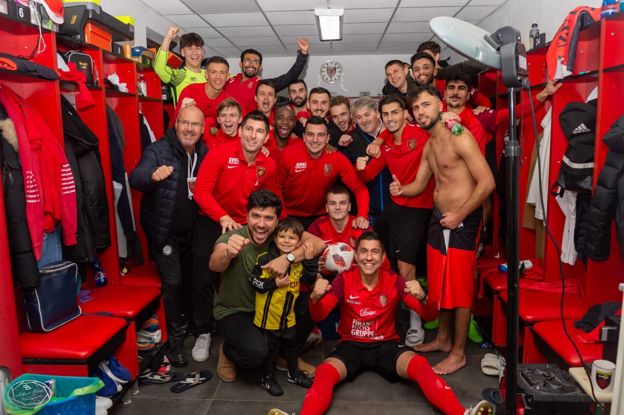 Wiener Stadtliga: Nach Acht-Tore-Wahnsinn ist der FavAC wieder Erster ...