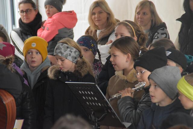 Wirtschaft: Tag der offenen Tür in der neuen Volksschule Hart - Schwaz