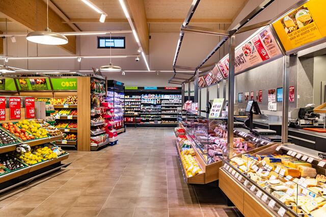 Marktgemeinde Burgau: Der neu gestaltete Spar Markt spielt „alle ...