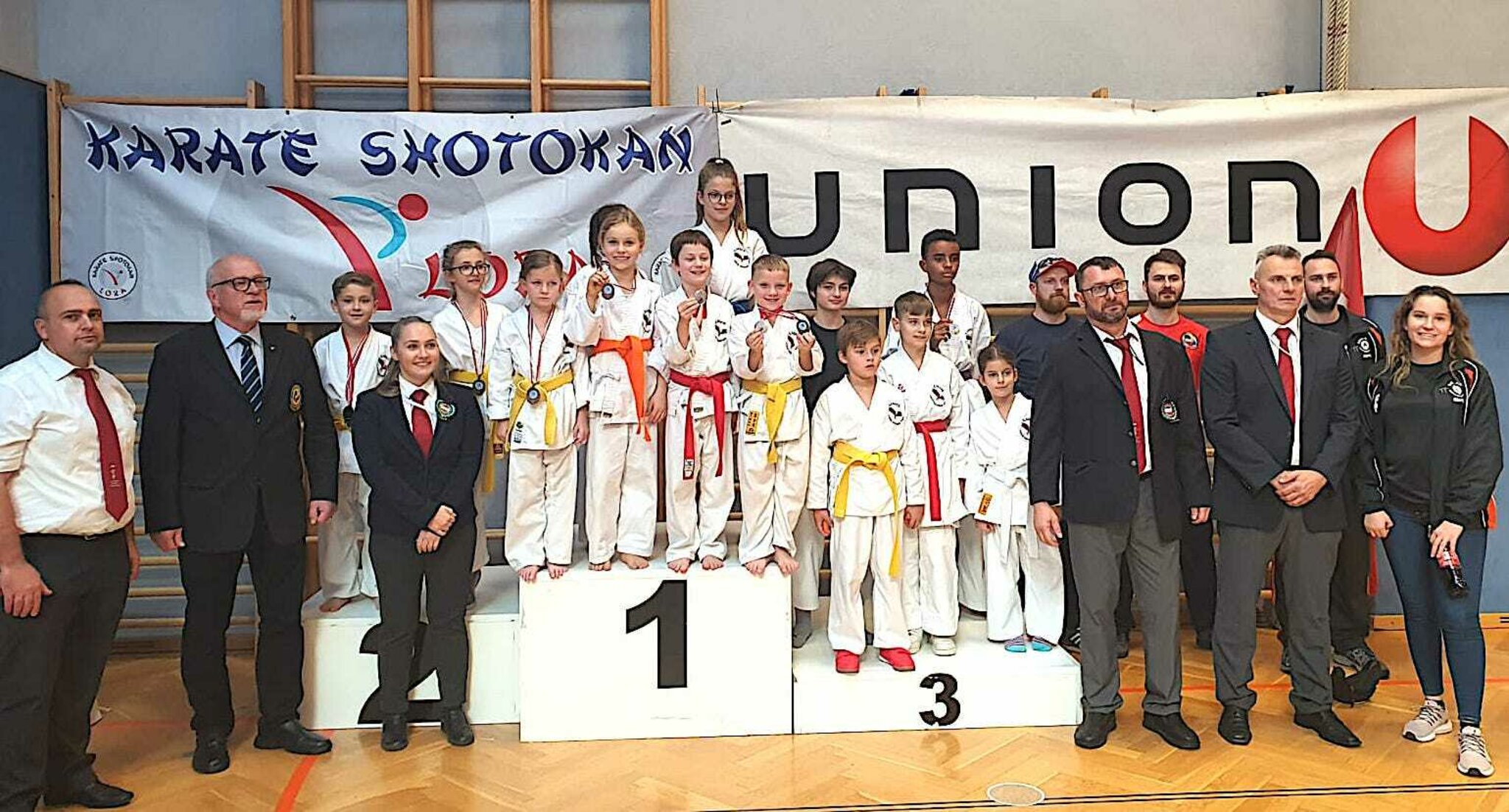 Karate Union Shotokan Tirol: Karate Unio Shotokan kämpfte sich zu zehn Medaillen - Kitzbühel