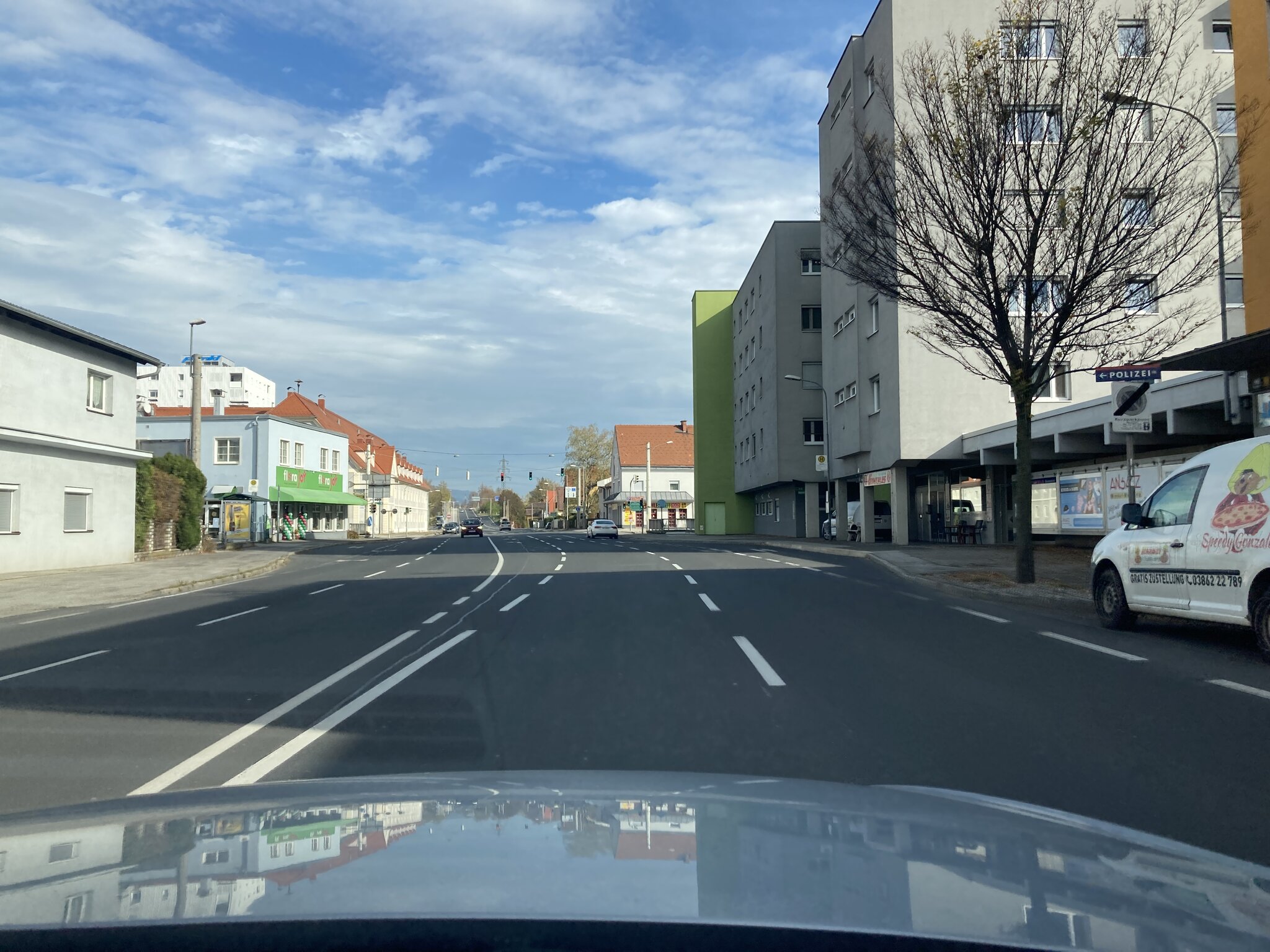 Machen wir die Straßen sicherer: Der Bus bräuchte hier eine eigene ...