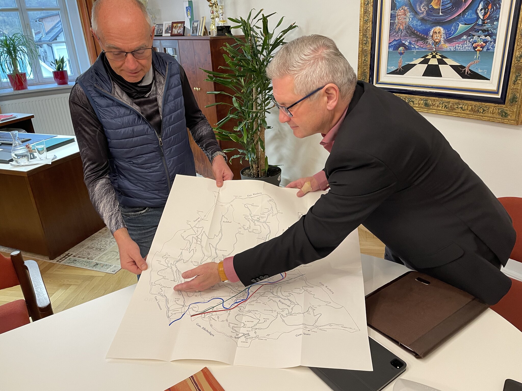 Landwirt versus Stadtgemeinde Kindberg: Kampf um Erhalt der Wanderwege ...