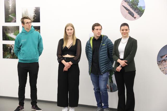 Ausstellungseröffnung: "Topsy Turvy" - verkehrte Foto-Welt - Flachgau