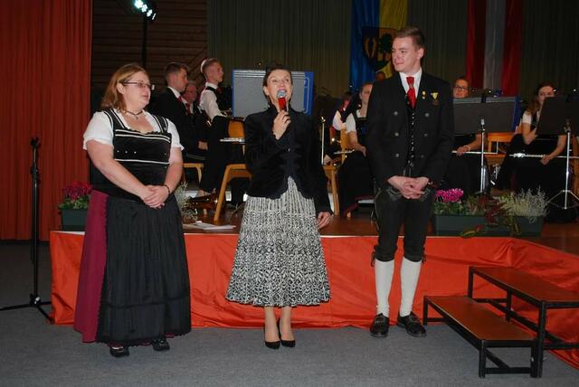 145 Jahre Trachtenkapelle Puchberg: Die Puchberger wissen eben wie man feiert - Neunkirchen