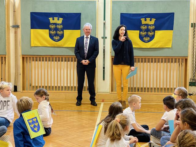 100 Jahre NÖ: Fest in der Volksschule Poysdorf - Mistelbach