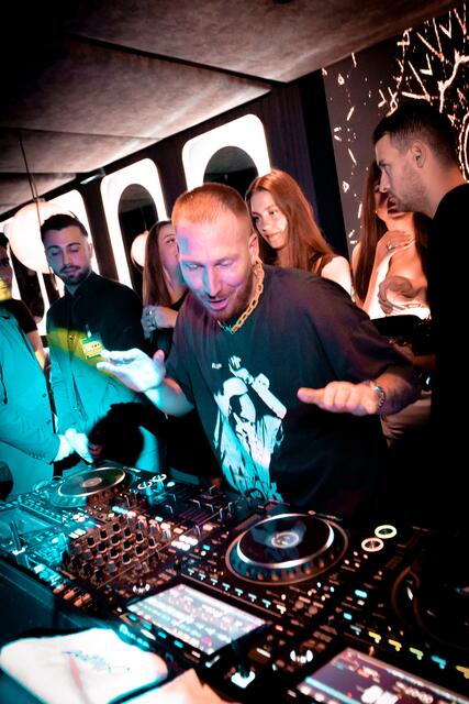 Bildergalerie: Star-DJ Florent Hugel zu Gast im Le Jardin - Linz