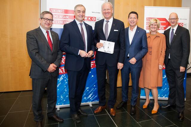 Titelverleihung: Johann Gergela und Josef Simon sind Kommerzialräte - Baden