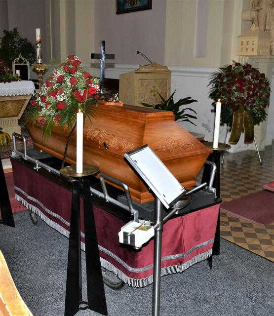 Bestattungsformen variieren: Letzte Ruhe: Sarg oder Urne? - Hollabrunn