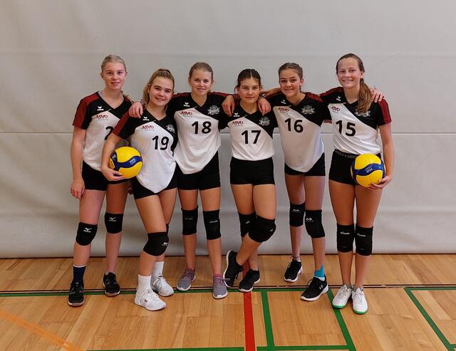 Volleyball: Doppelte Premiere für die Pinzgauer Volleyballerinnen - Pinzgau