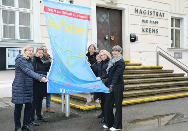 Orange - gegen Gewalt an Frauen - Krems