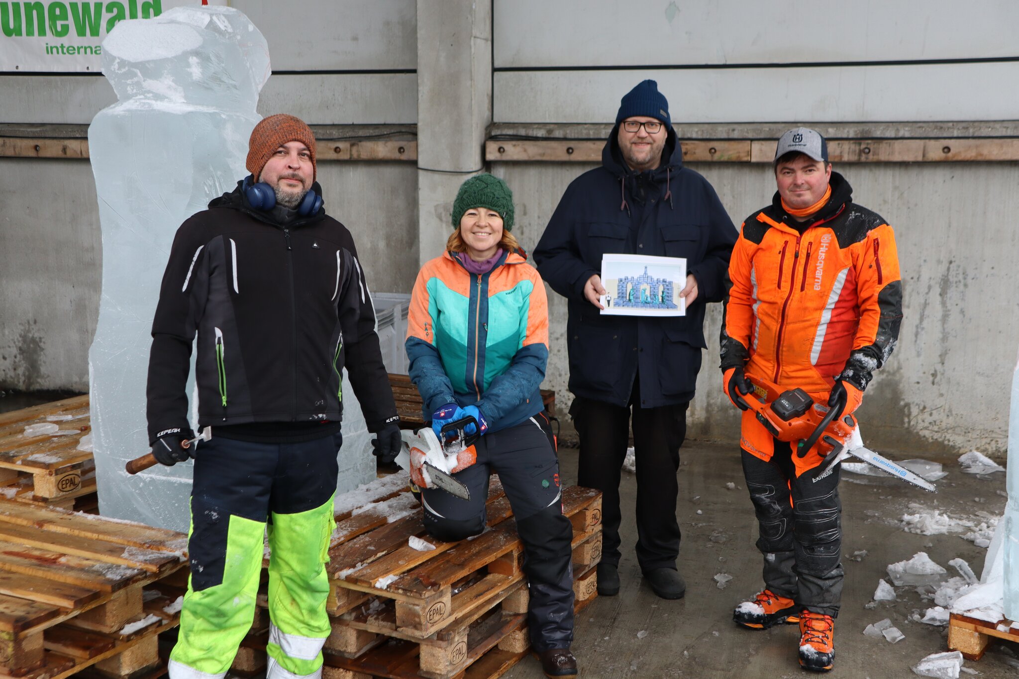 Kunstprojekt „Frostiart“: Grazer Eiskrippe made in Stainz ...