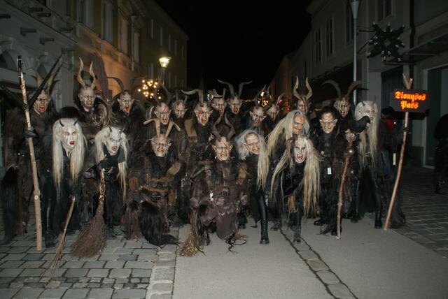 Teufellauf Hollabrunn 2022: Krampus, Hexen & Co in Hollabrunn - Hollabrunn