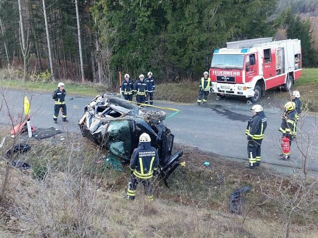 Pkw kam von Straße ab: Zwei Schwerverletzte bei Autounfall in Aschau ...