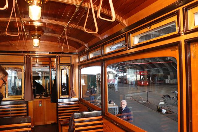 Straßenbahnlinie 4 über 34 Jahre lang saniert: Die "Haller Trampel ...