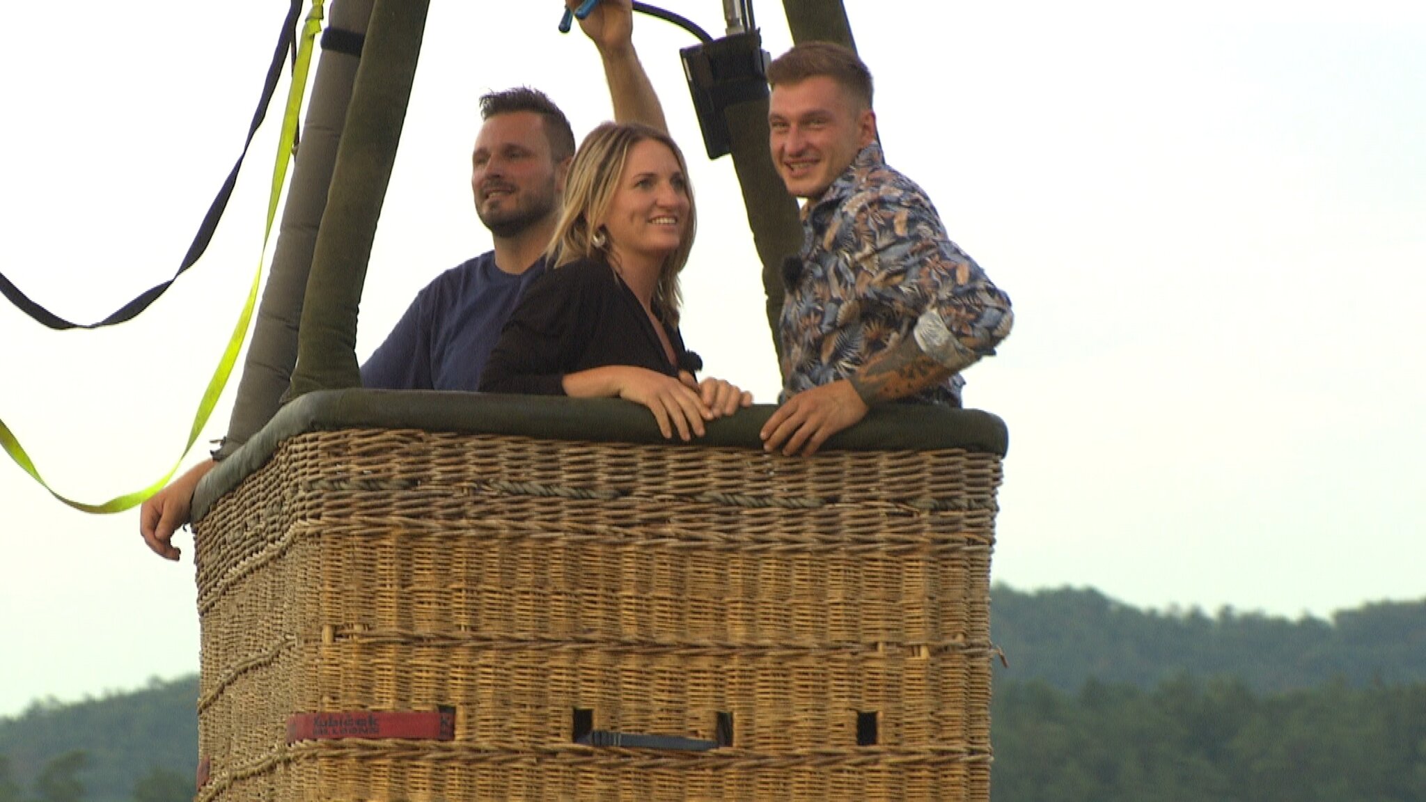 Bauer sucht Frau auf ATV: Steffi und David hoben im Heißluftballon ab ...