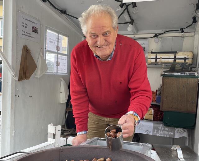 Heiße Maroni: Der Maronibrater ist wieder da - Feldkirchen