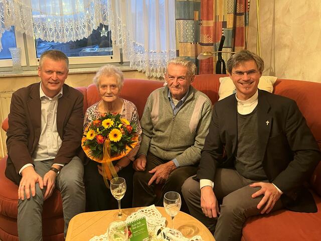 Hollabrunn: Diamantene Hochtzeit für Christa und Josef Angenbauer ...