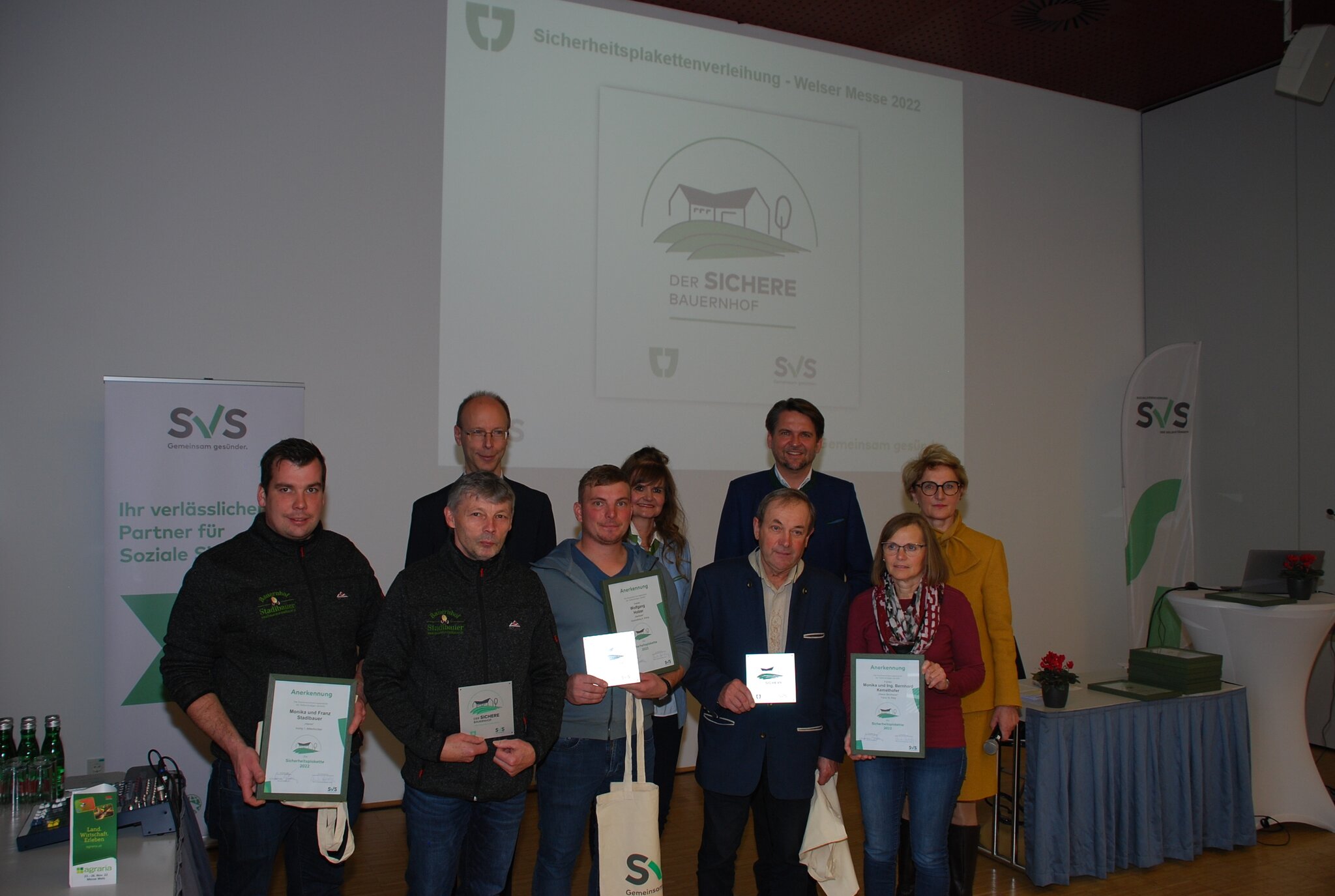 "Der sichere Bauernhof": Sicherheitsplakette für Betriebe in ...