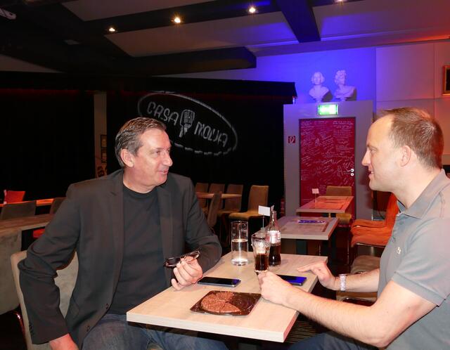 Weihnachtsshow in Wiener Stadthalle: Viktor Gernot möchte ...