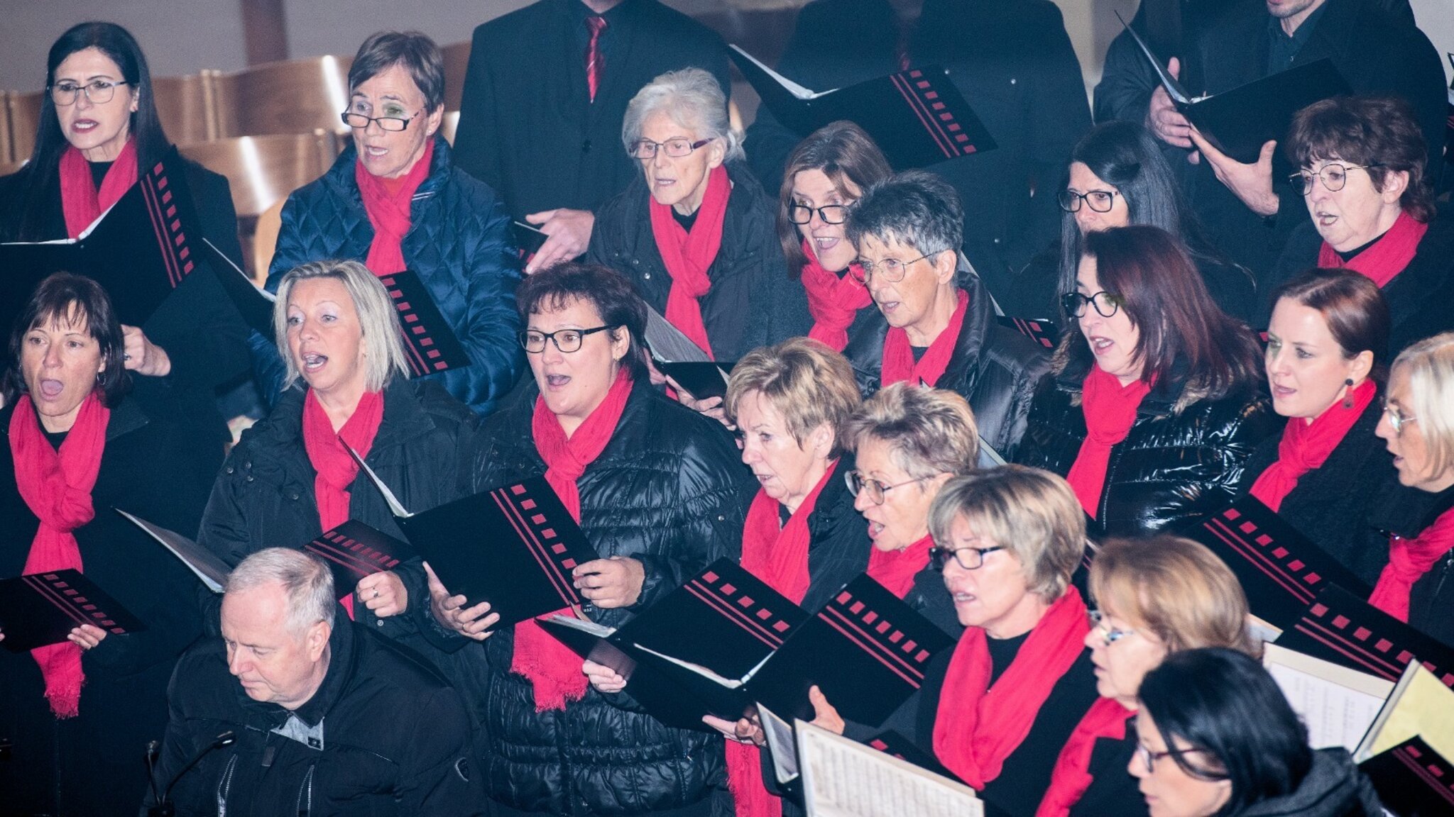 Chor der Stadtpfarre Knittelfeld: Bewegend berührende Messe zum ...