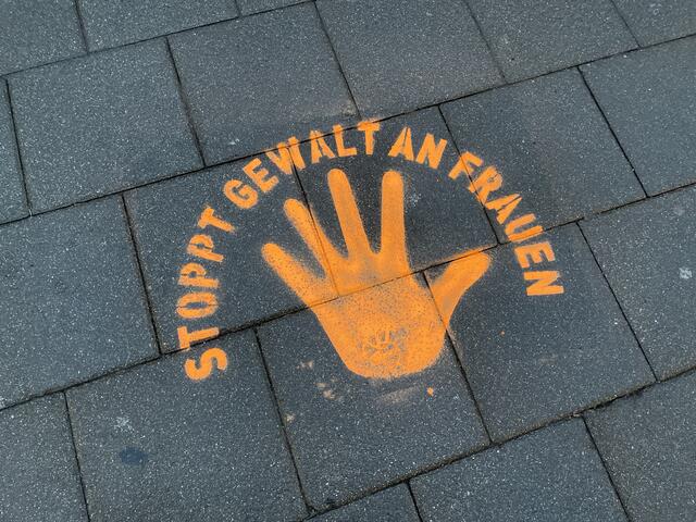 16 Tage gegen Gewalt an Frauen: Soroptimistinnen setzten ein Zeichen ...