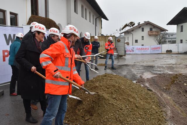 Projekt: Ebbs setzt Spatenstich für neues Gemeindezentrum - Kufstein