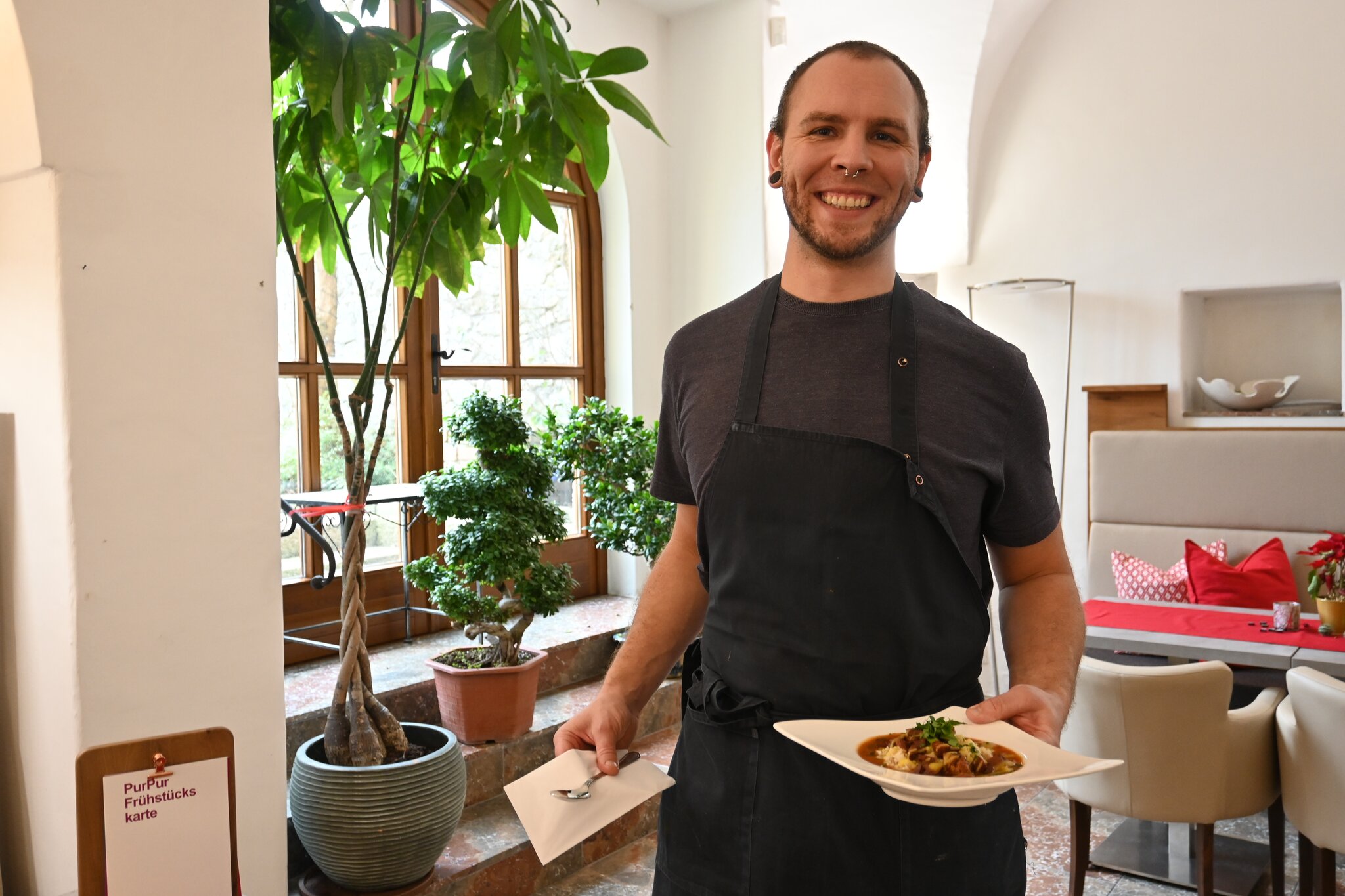 Genussvolles Hallein: PurPur im Schloß Wiespach neu übernommen - Tennengau