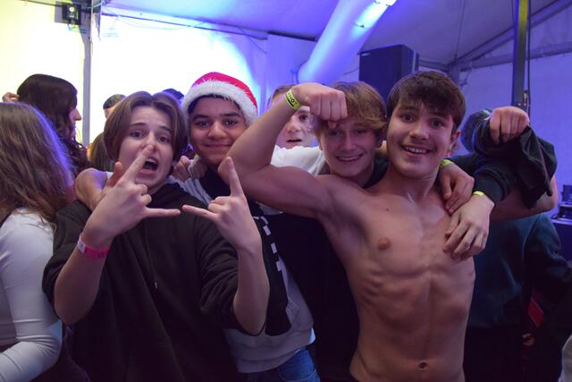 Mit den "Draufgängern": "X-mas-Party" in der Jennersdorfer Gernot-Arena ...