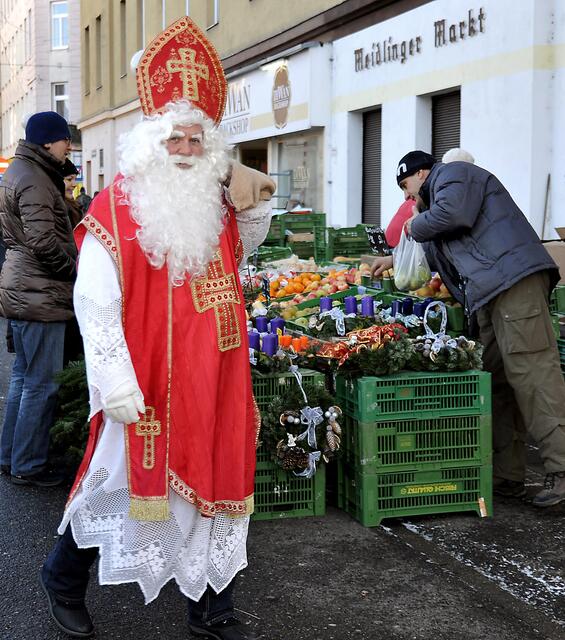6., 7. und 15. Dezember: Nikolo besucht 2022 wieder die Wiener Märkte ...