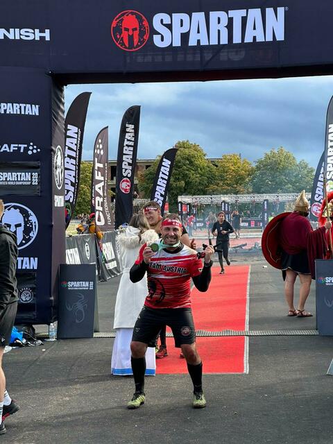 Spartan Race: Rudolfsheimer Markus Varga ist so stark wie ein Spartaner ...