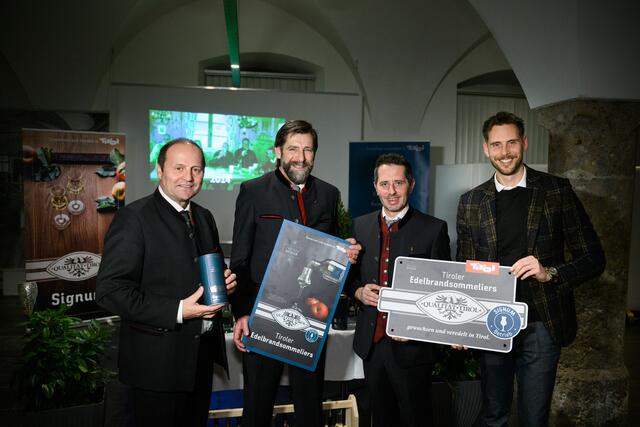 "Qualität Tirol": Aus den besten Teilen der Apfelbrände: der Signum - Tirol