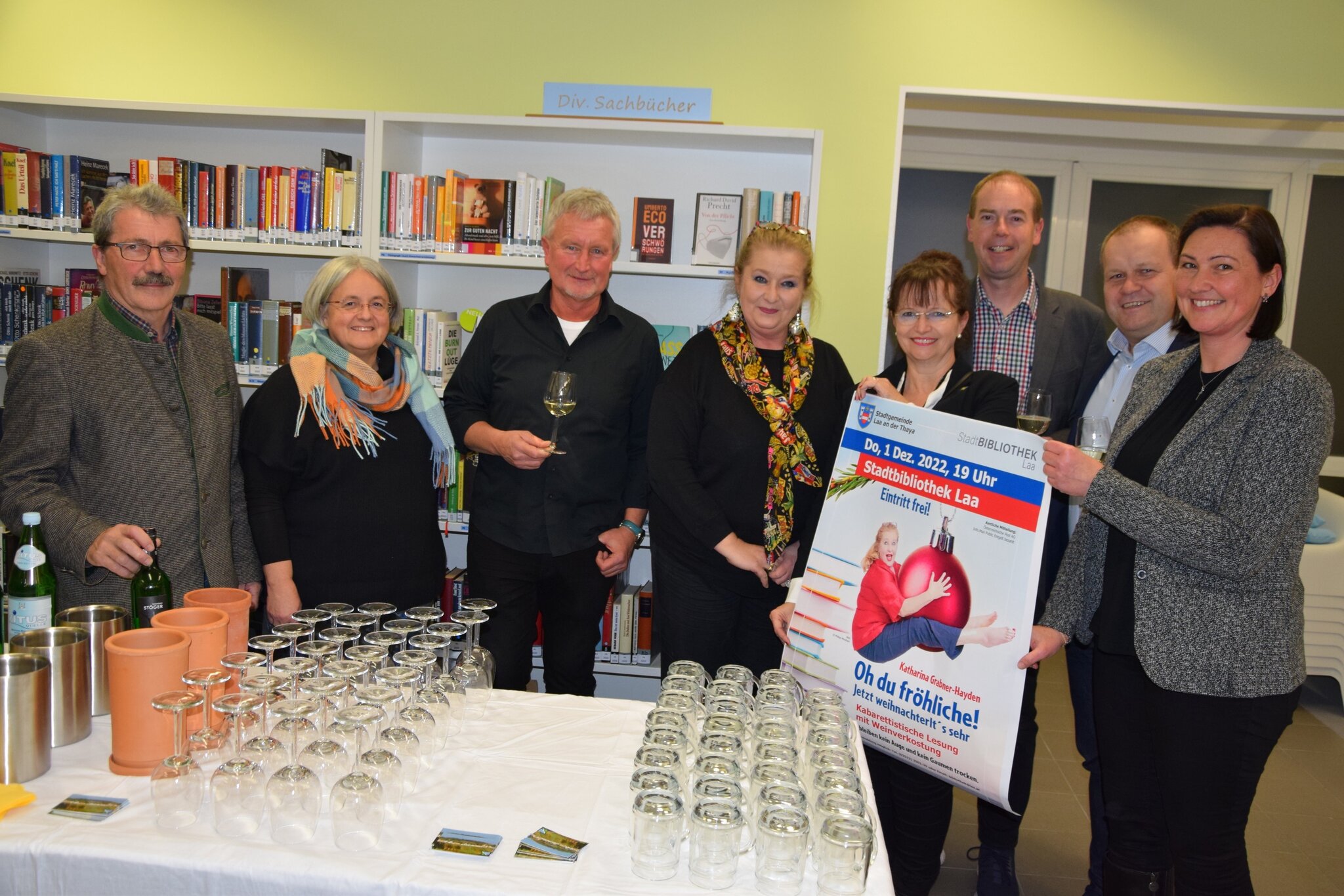 Advent mit Humor: Es „weihnachterlte“ sehr in der Laaer Stadtbibliothek ...