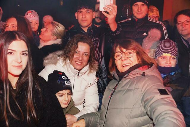 Weihnachtszeit: Nikolaus und Krampus zu Besuch in Münichholz - Steyr ...