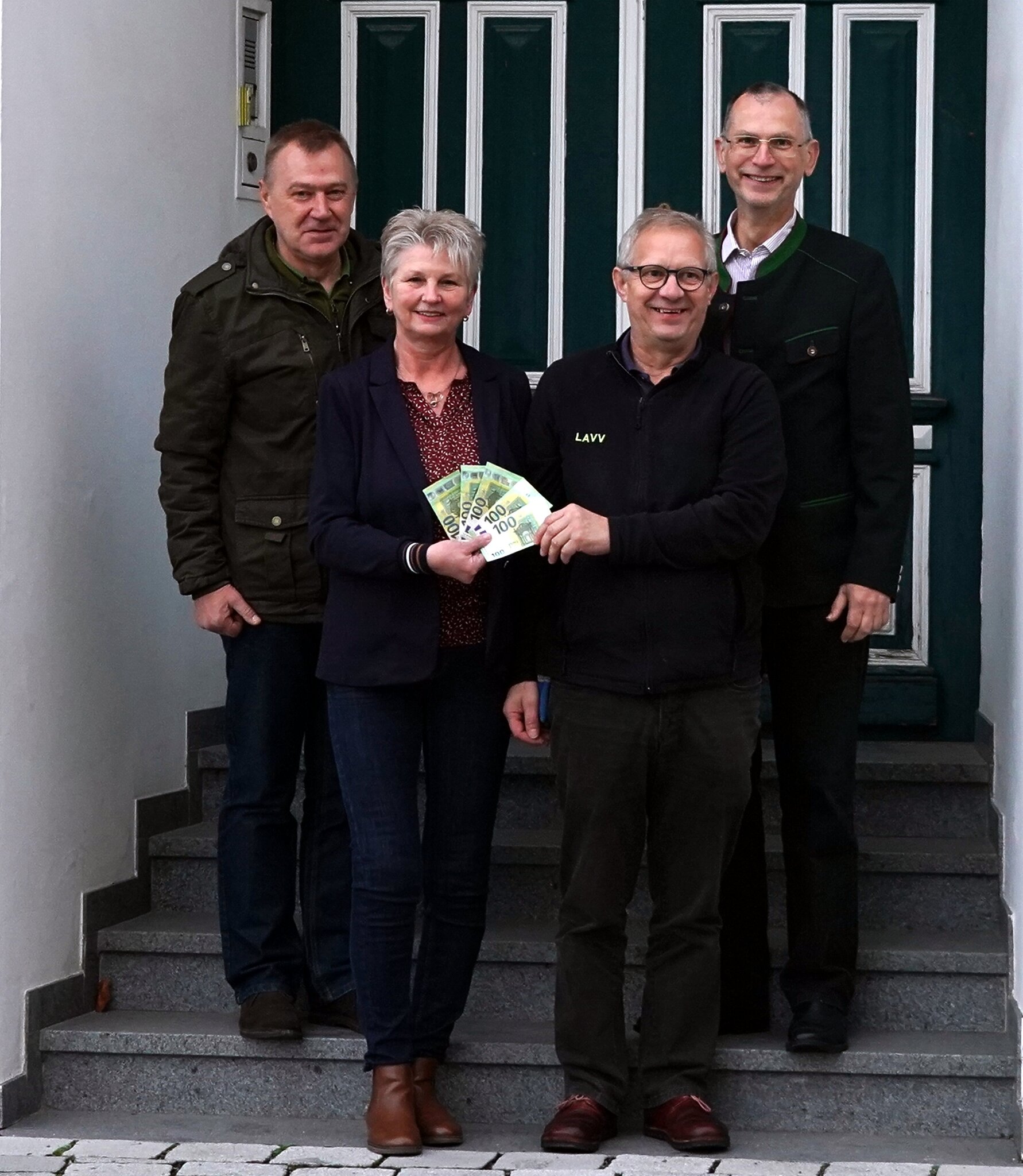 Mannschaftsschnapsen: Edle Spende wurde in Steinakirchen überreicht ...