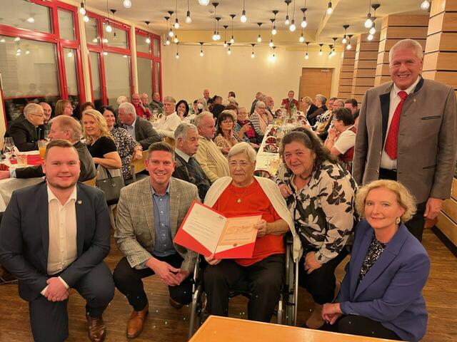Fest in Gratkorn: Ehrung für Parteitreue: Seit 70 Jahren SPÖ-Mitglied ...