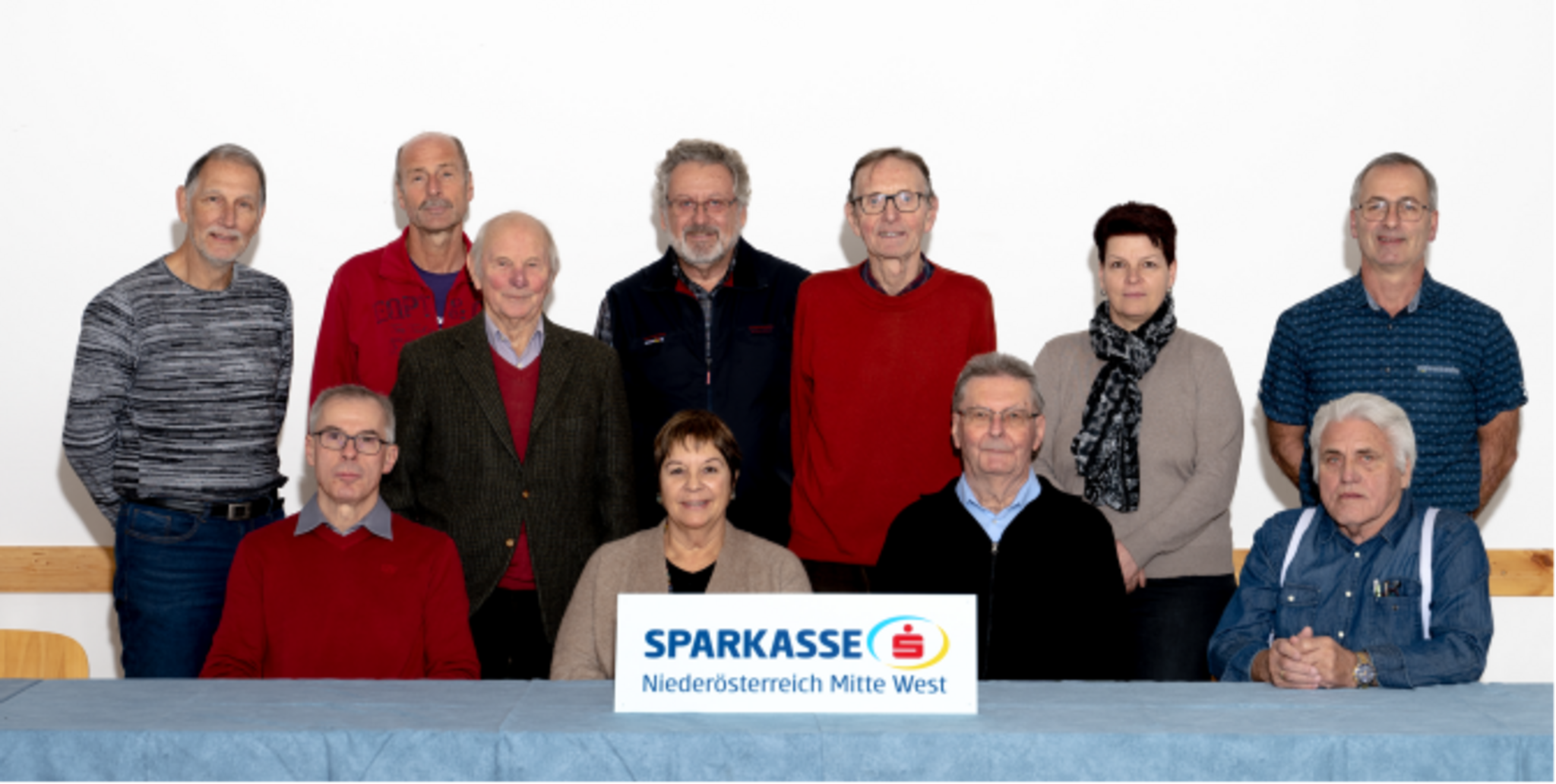 ESV St. Pölten: Der Sponsorvertrag ist um ein weiteres Jahr verlängert ...