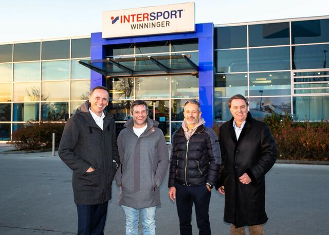 Servus die Wadln: Landesrat Jochen Danninger besucht Intersport ...